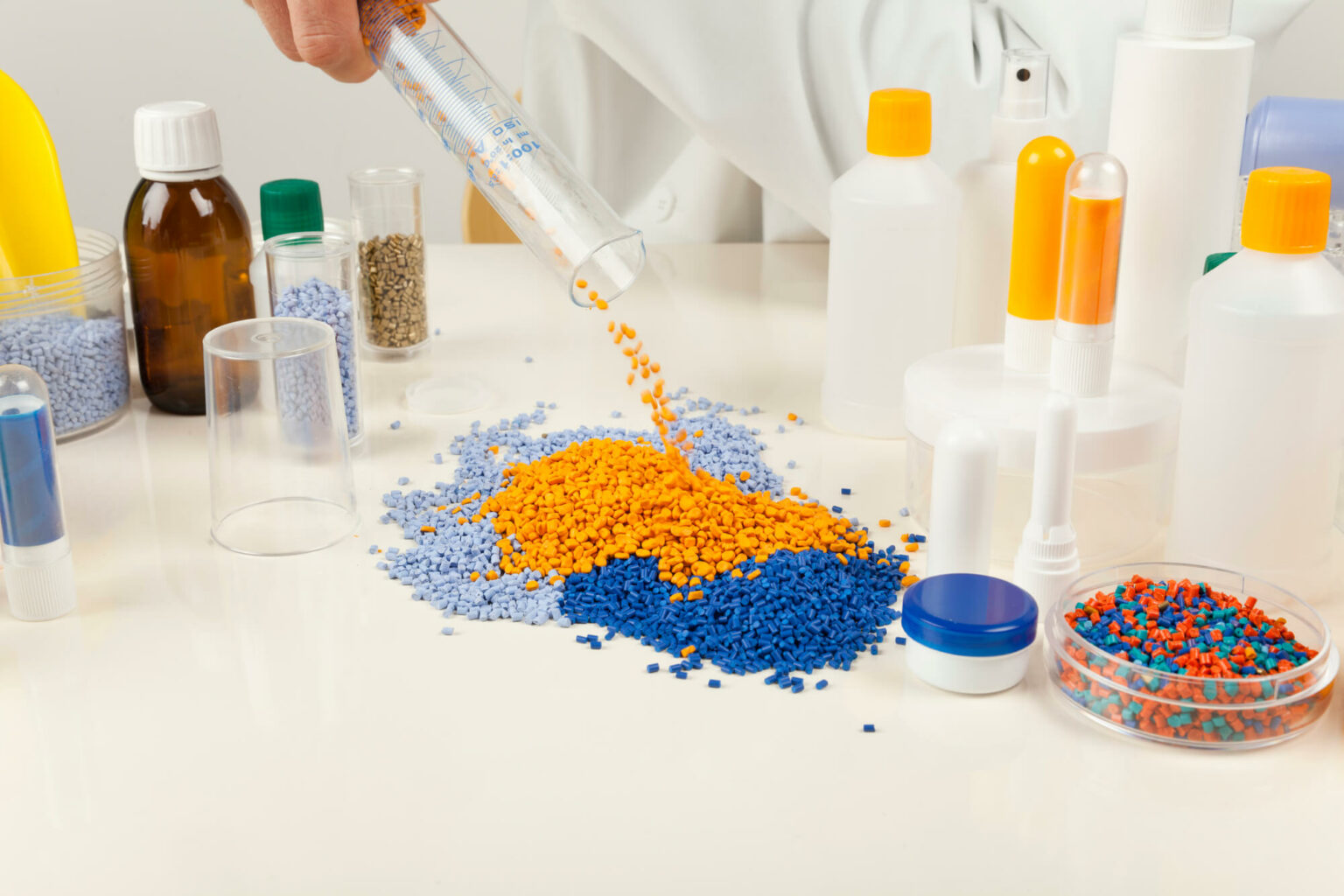 A Detailed Guide On Medical Device Plastics | Seaskymedical